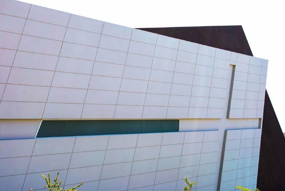 Cempanel – Construcción de Fachadas y Remodelación - Primer Plano